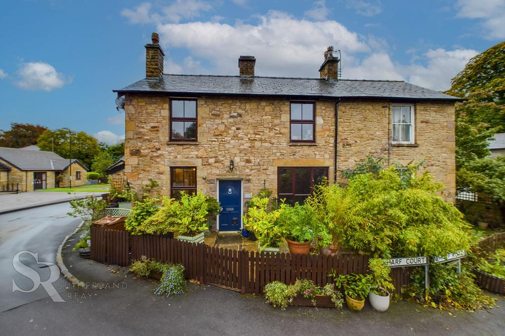 Wharf Road, Whaley Bridge, SK23 3 bed semi-detached house - £300,000