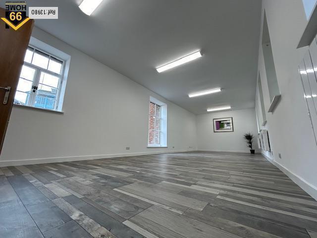 Duddingston Road West, Edinburgh... Office - £1,000 pcm (£231 pw)