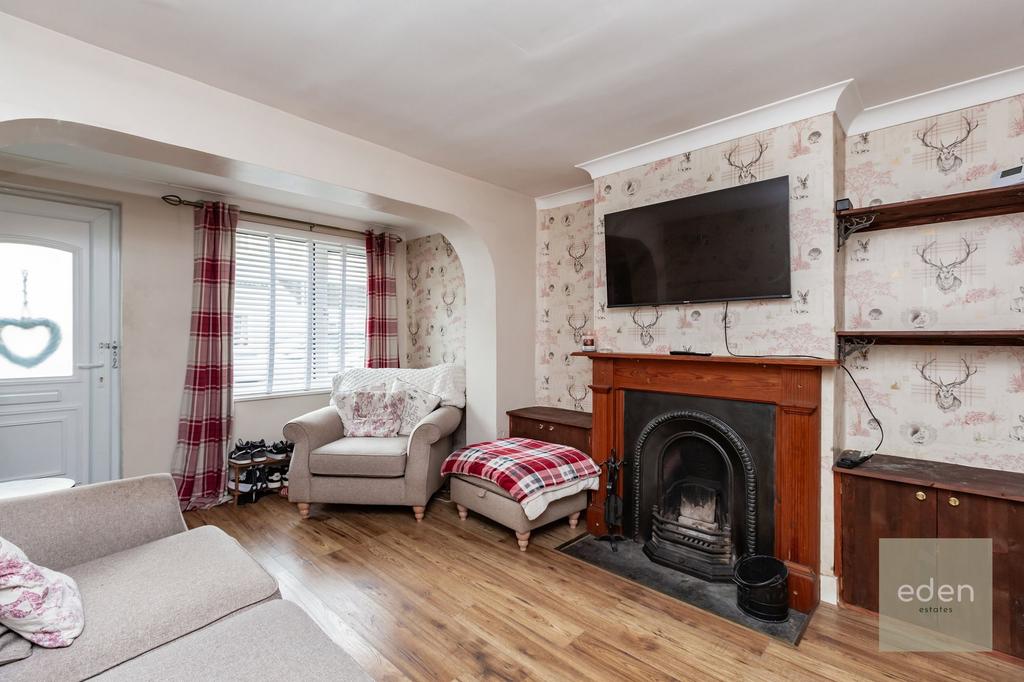 Victoria Street, Eccles, ME20 2 bed terraced house - £250,000