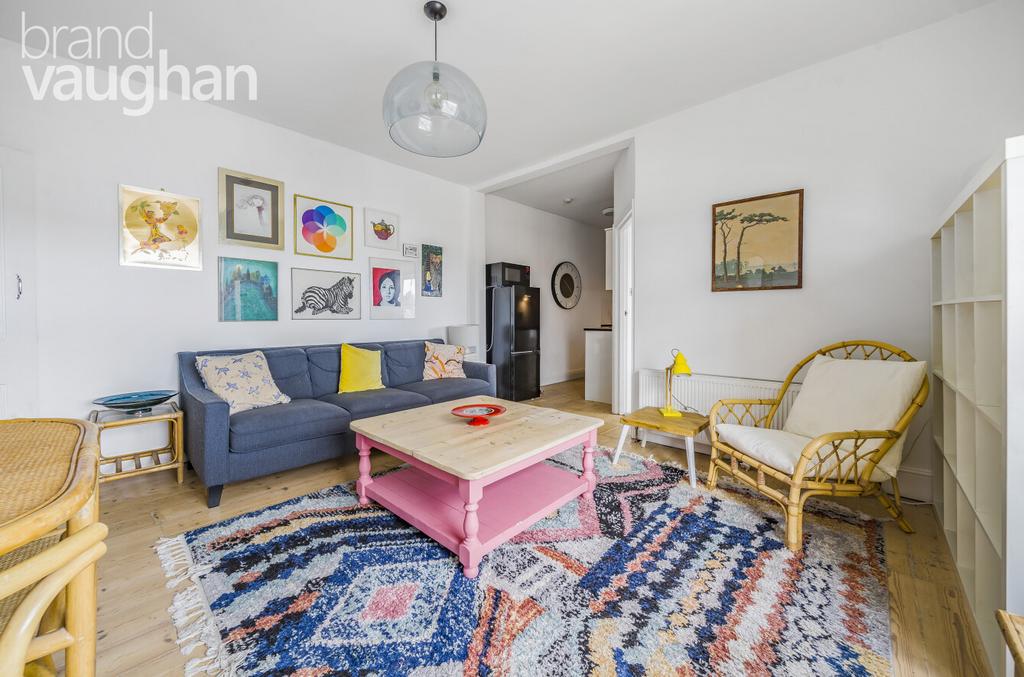 Buckingham Place, Brighton, East... 2 bed flat - £1,650 pcm (£381 pw)