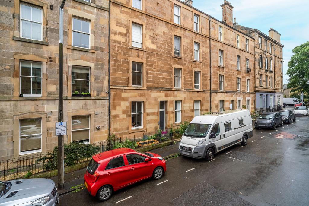 9/4 Livingstone Place, Marchmont... 1 bed flat - £260,000
