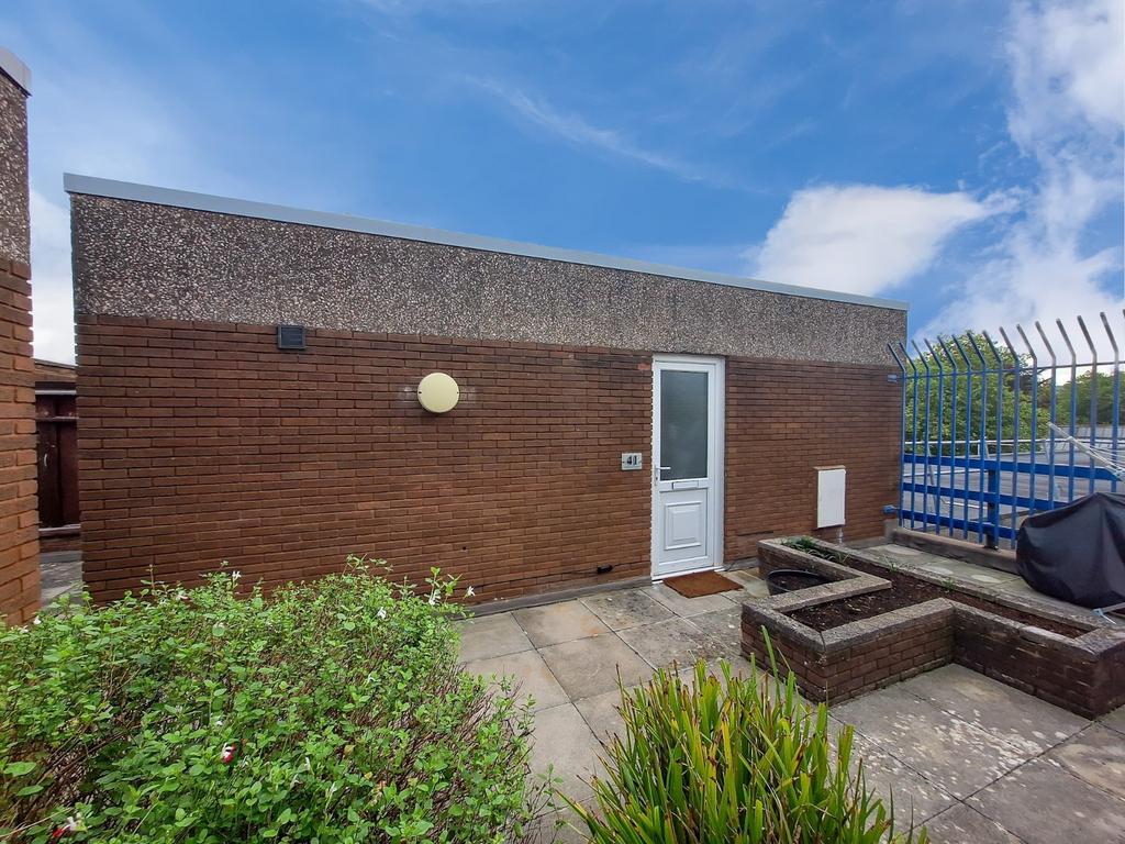 Somerset Square, Nailsea, North... 1 bed apartment - £165,000