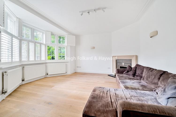 Fitzwarren Gardens London N19 4 bed house - £4,999 pcm (£1,154 pw)
