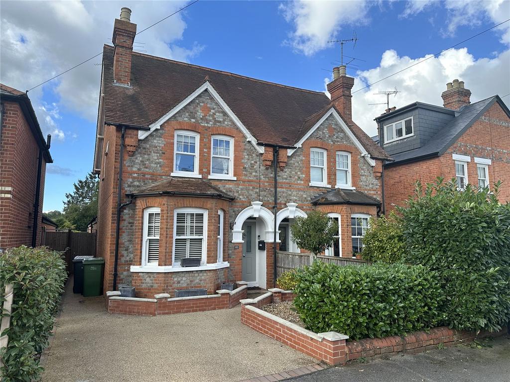 Horseshoe Road, Pangbourne, Reading... 4 bed semi-detached house - £850,000