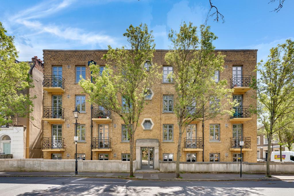 Great Percy Street, London, WC1X 2 bed apartment - £2,650 pcm (£612 pw)