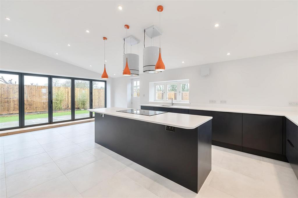 Merriott Road, Lopen, South Petherton 3 bed detached house - £600,000