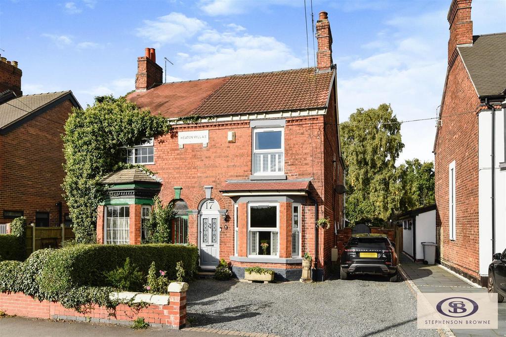 Crewe Road, Haslington 3 bed semi-detached house for sale - £350,000