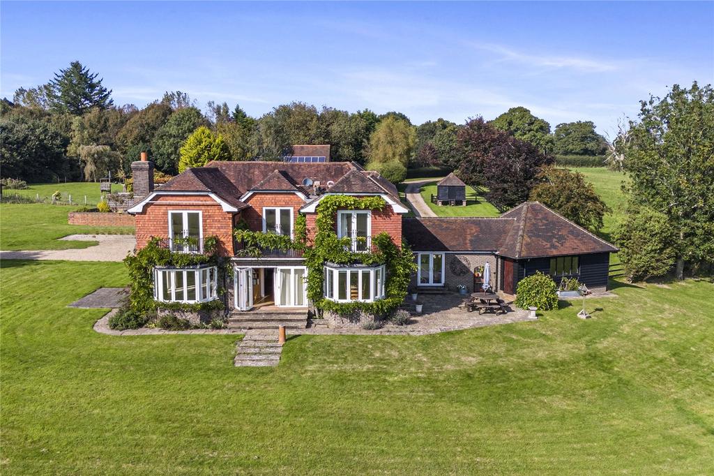 Horsham Road, Handcross, Haywards... 4 bed detached house for sale - £ ...
