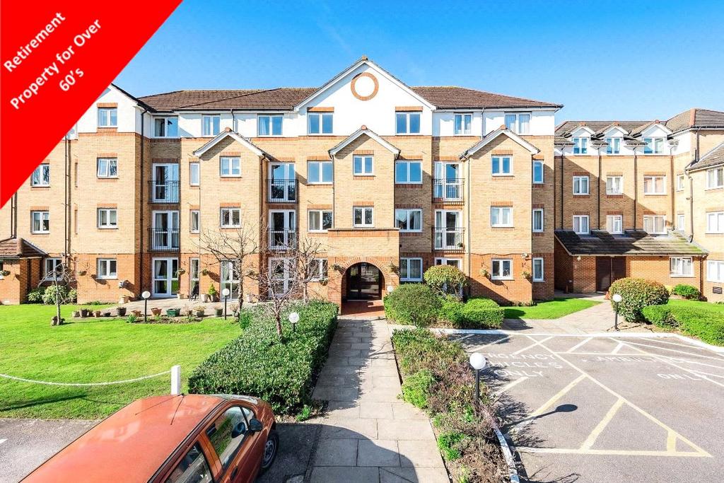 Cranley Gardens, Wallington SM6 1 bed apartment - £1,100 pcm (£254 pw)