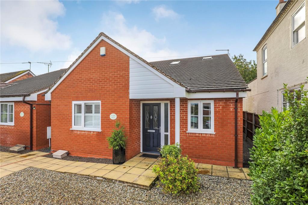 Wyre Mill Bungalow, Wyre Hill... 4 bed detached house - £425,000