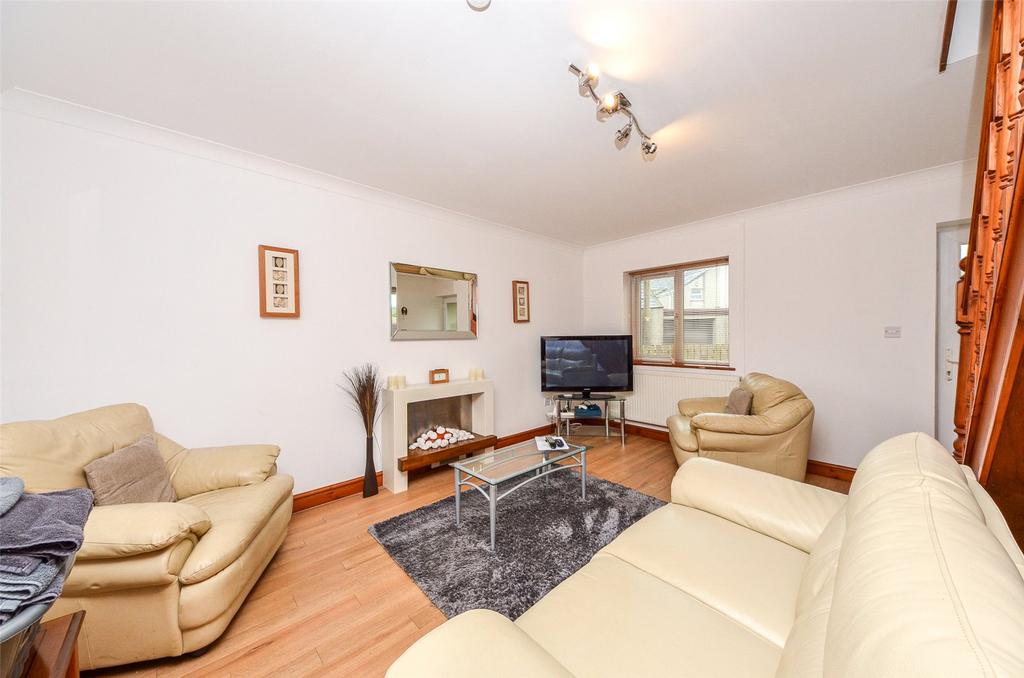 Llanrug, Caernarfon, Gwynedd, LL55 2 bed semi-detached house - £160,000