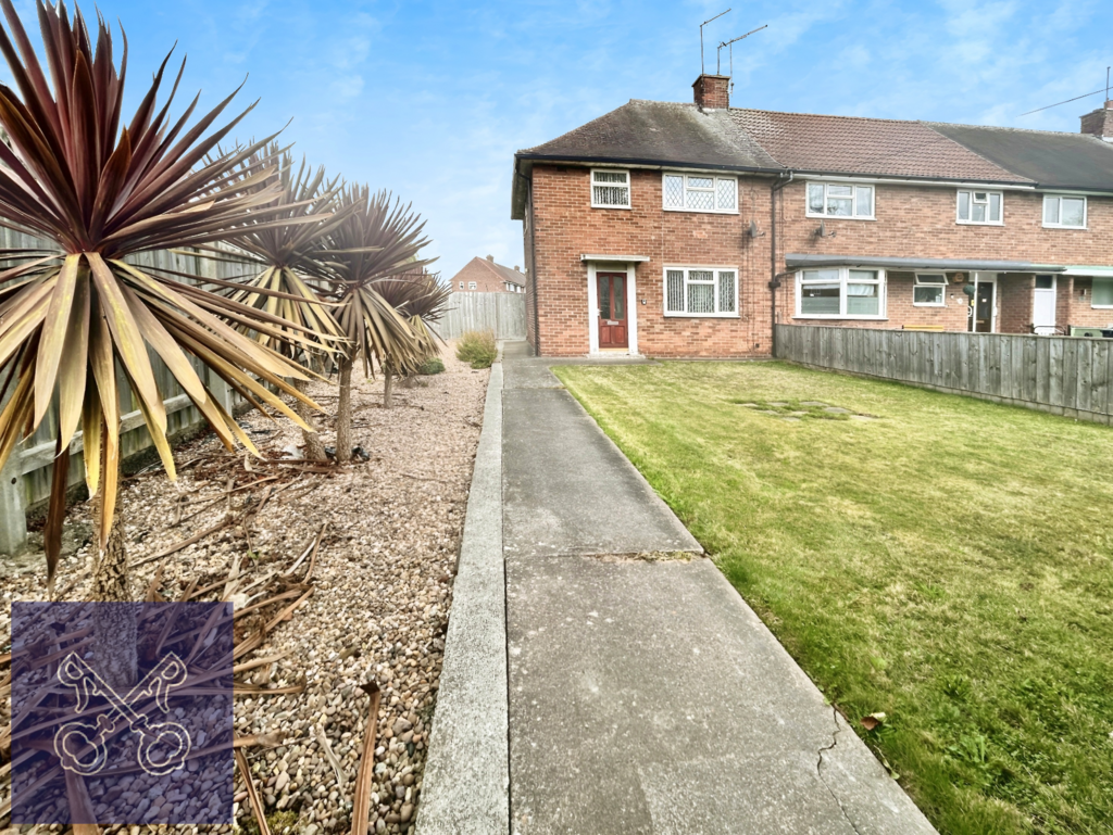 Barham Road, East Yorkshire HU9 2 bed end of terrace house - £110,000