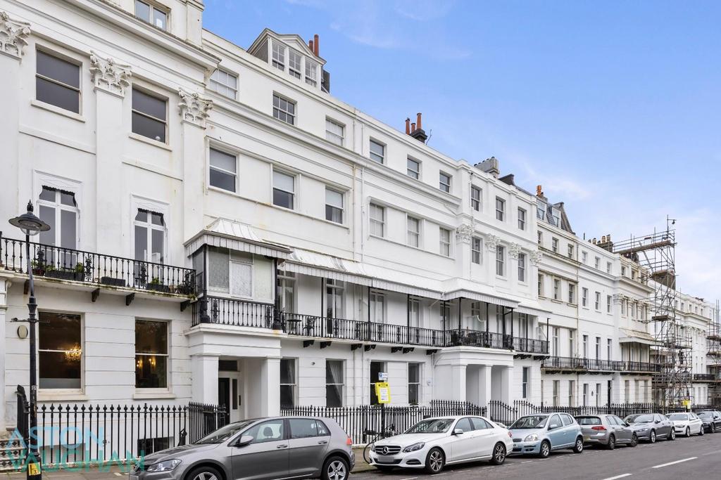 Sussex Square, Brighton BN2 4 bed apartment for sale - £1,250,000