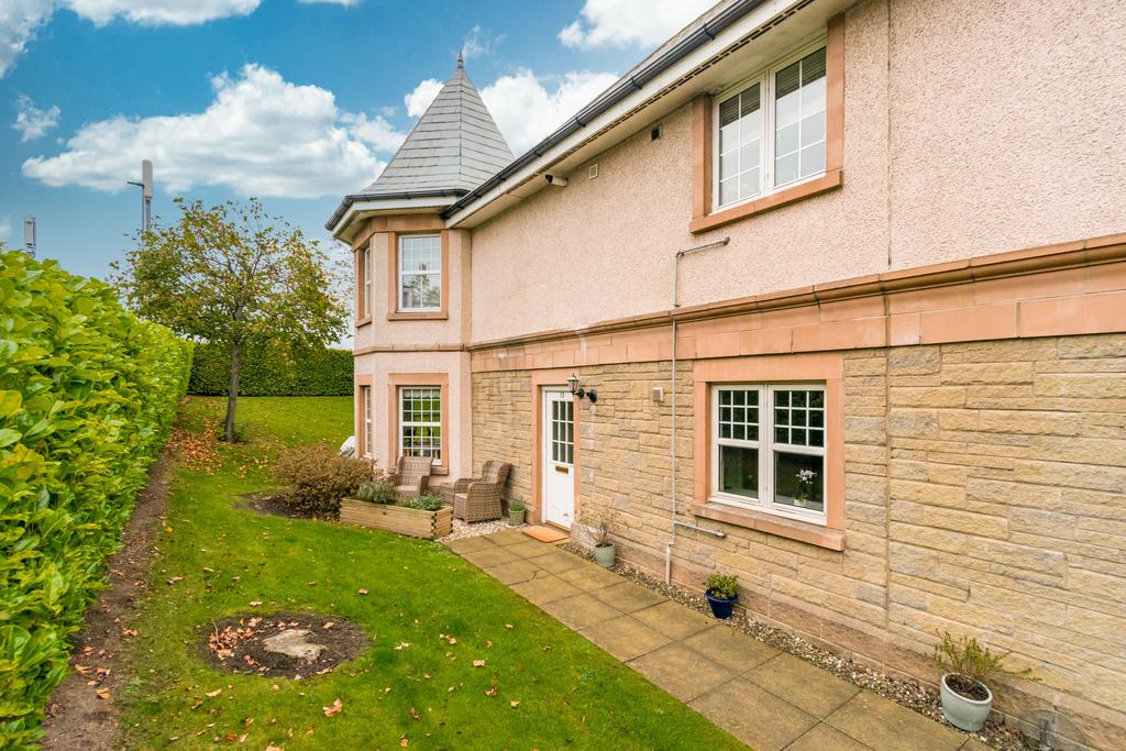 13 Myreside View, Edinburgh, EH14 1AG 3 bed ground floor flat for sale ...