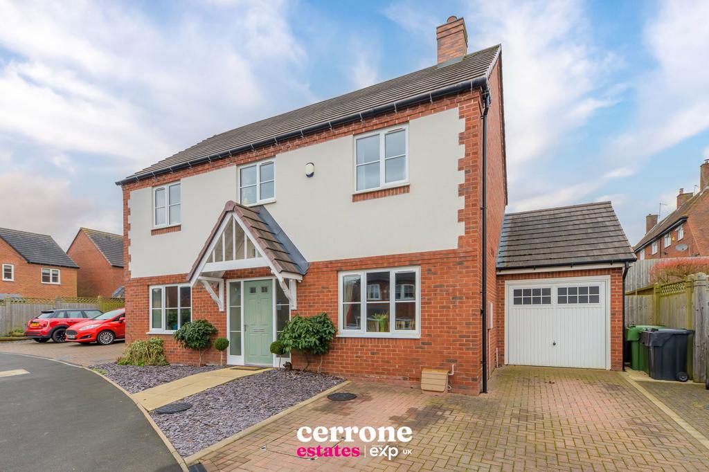 Meadow View Close, Bromsgrove B60 4 bed detached house - £460,000
