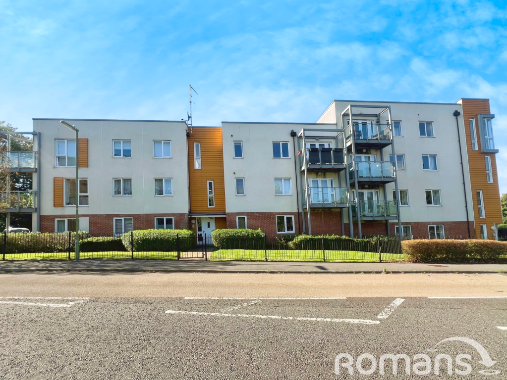 John Hunt Drive, Basingstoke, Hampshire 2 bed apartment - £200,000