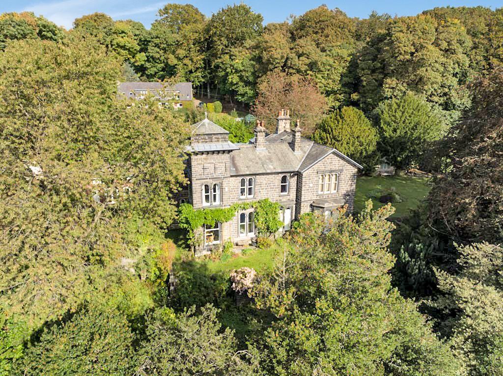 Knott Lane, Rawdon, Leeds 4 bed character property for sale - £575,000