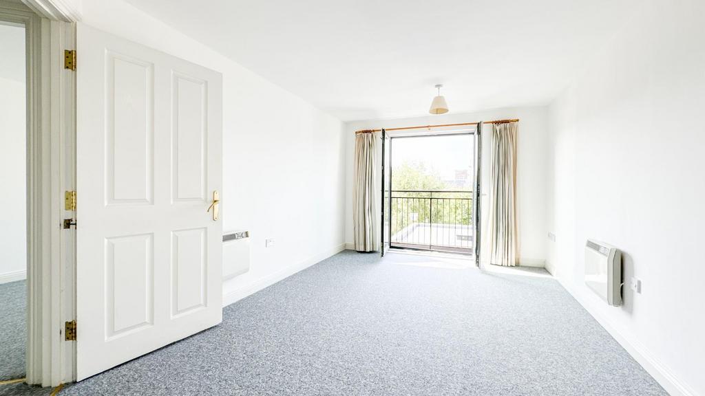 Squires Court, Bedminster Parade... 1 bed flat to rent - £1,200 pcm (£ ...