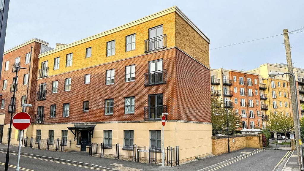 Squires Court, Bedminster Parade... 1 bed flat - £1,200 pcm (£277 pw)