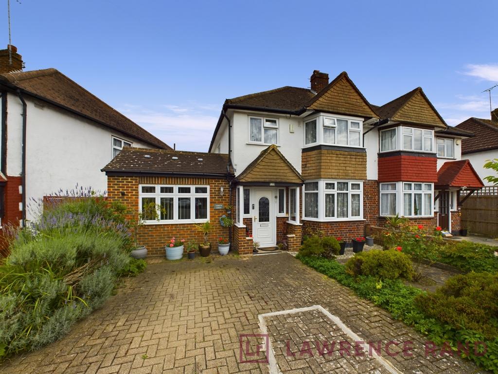 Roundways, Ruislip, Middlesex, HA4 3 bed semi-detached house for sale ...