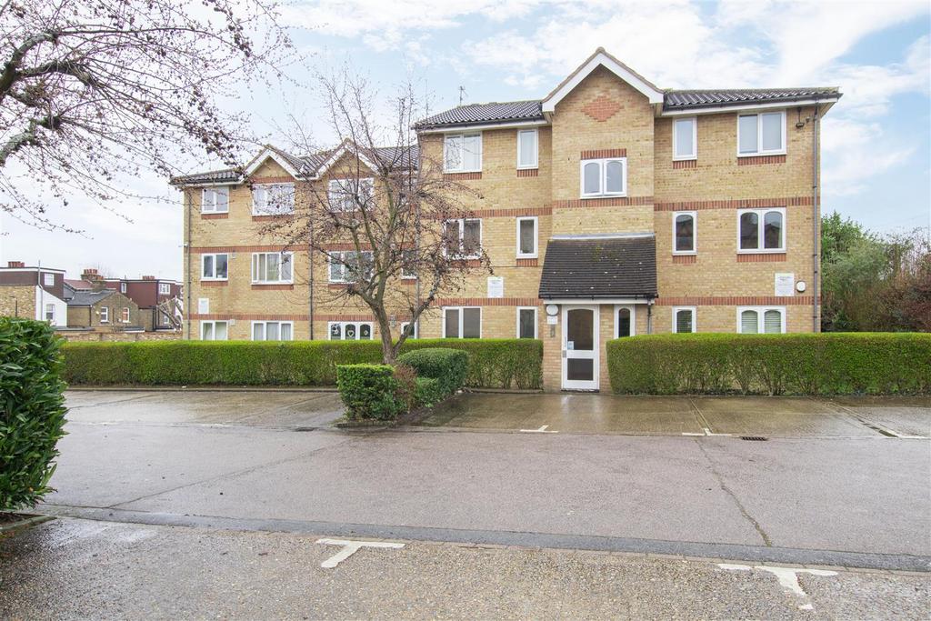 Waddington Close, Enfield 1 bed flat - £240,000