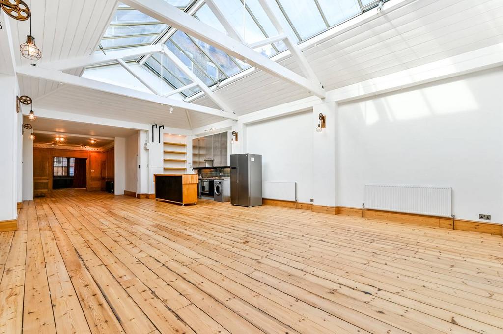 Cross Street, Islington, London, N1 2 bed flat - £4,950 pcm (£1,142 pw)