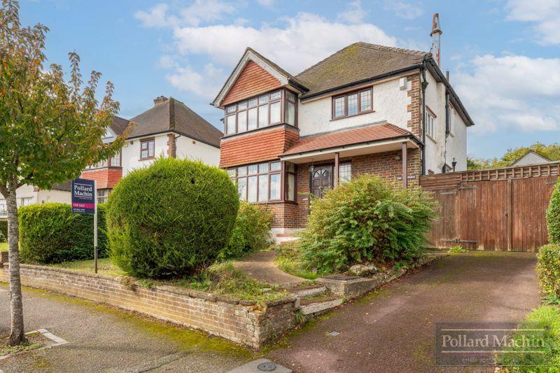 Sanderstead Court Avenue, Sanderstead 3 bed detached house - £675,000