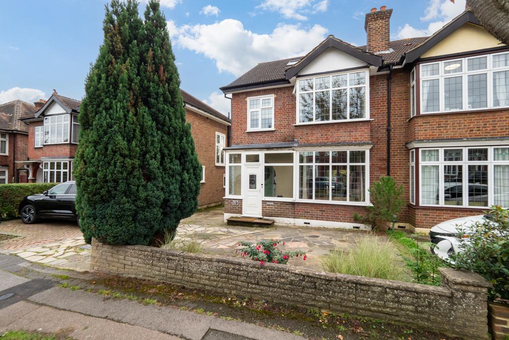 D'arcy Road, Sutton SM3 4 bed semi-detached house - £725,000