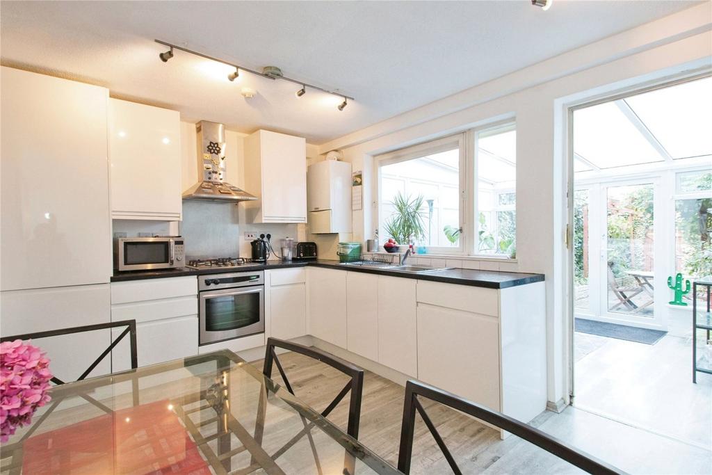 Holywell Close, London SE3 4 bed terraced house - £625,000