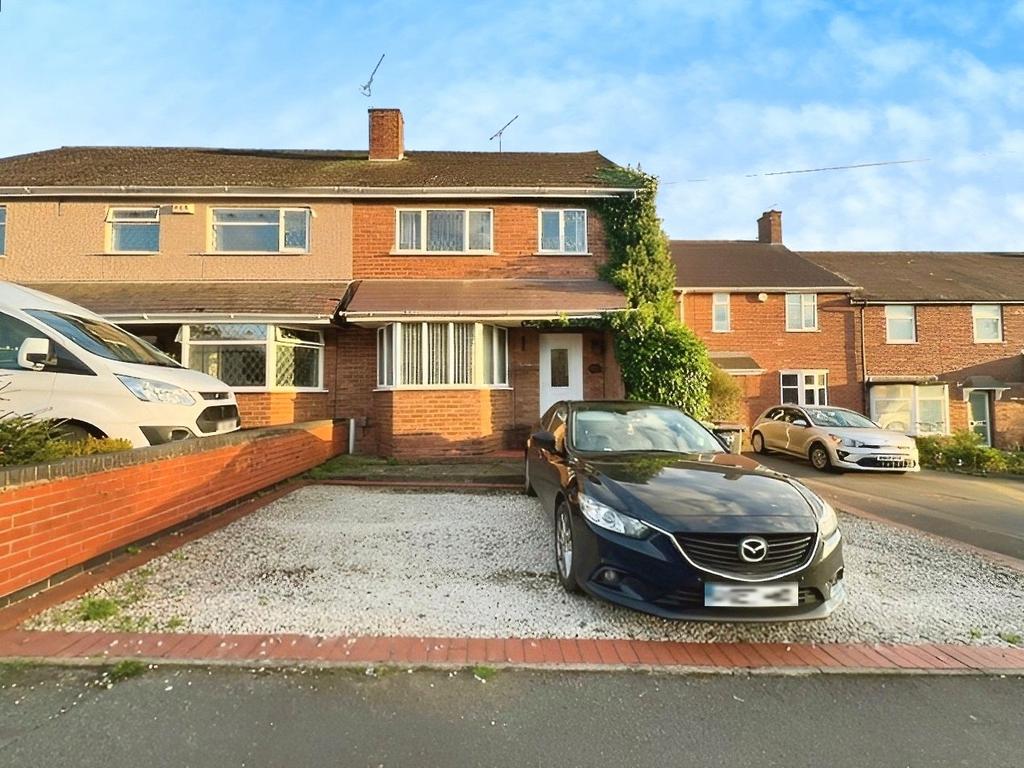 Marston Lane, Warwickshire CV11 3 bed semi-detached house - £210,000