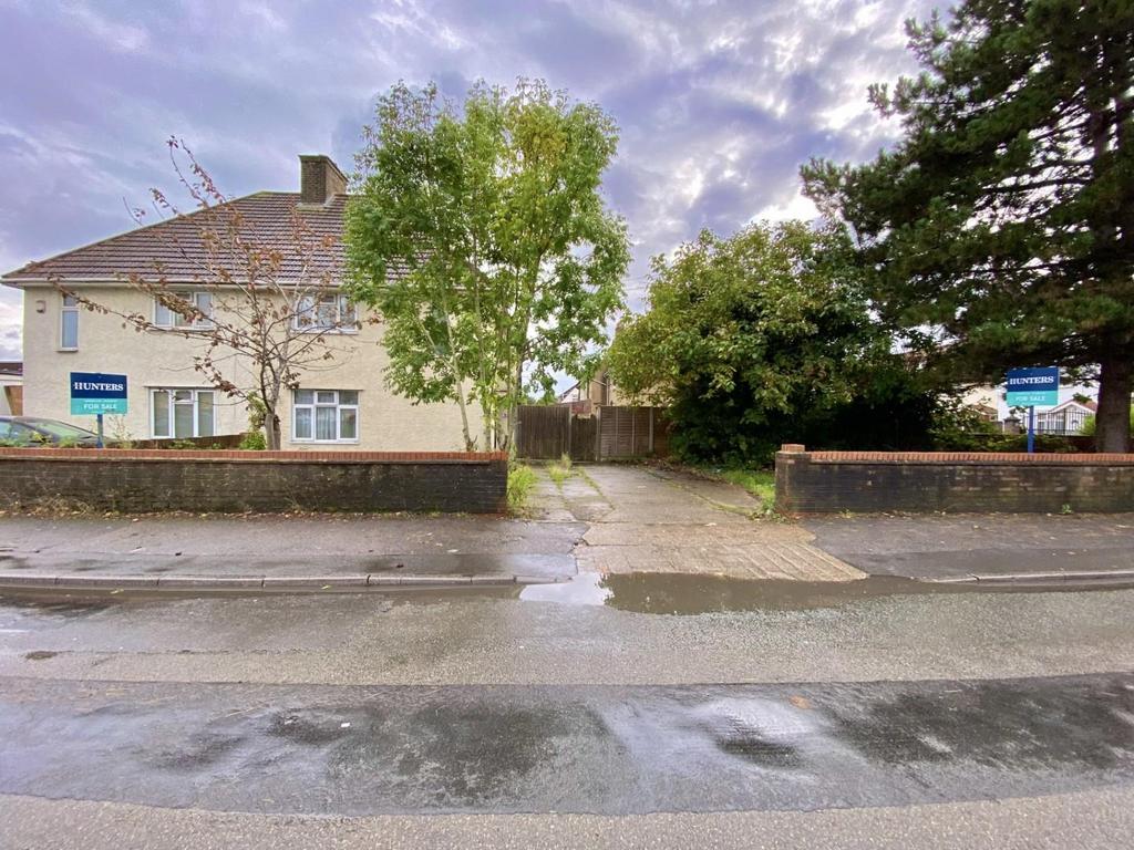 Townfield Road, Hayes, UB3 2EP 3 bed semi-detached house - £514,500