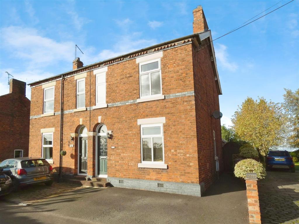 Waterloo Road, Haslington, Crewe 3 bed semi-detached house - £230,000