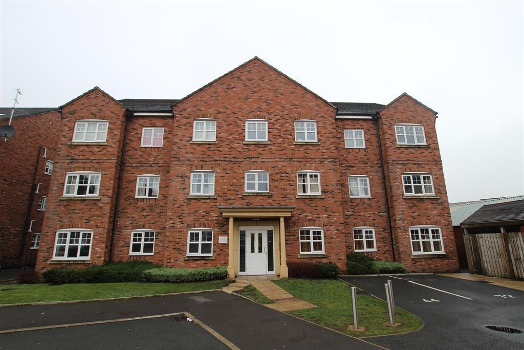 Hudson Close, Bolton, BL3 4FP 2 bed apartment - £700 pcm (£162 pw)