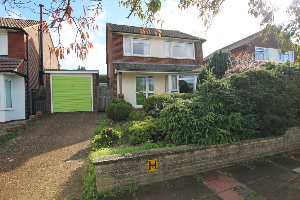 Glendale Avenue, Eastbourne, BN21 1UU 3 bed detached house for sale - £ ...