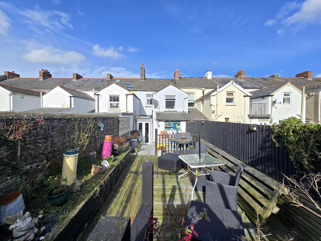 Milton Place, Bideford 2 bed terraced house - £190,000