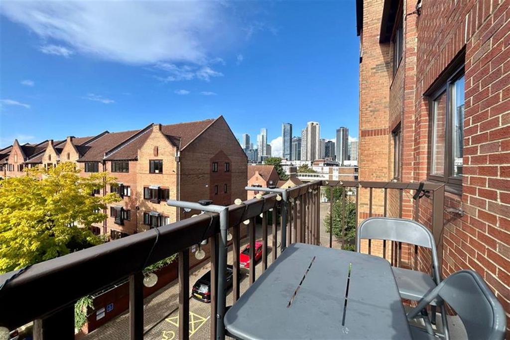 Frans Hals Court, London E14 1 bed flat - £1,800 pcm (£415 pw)