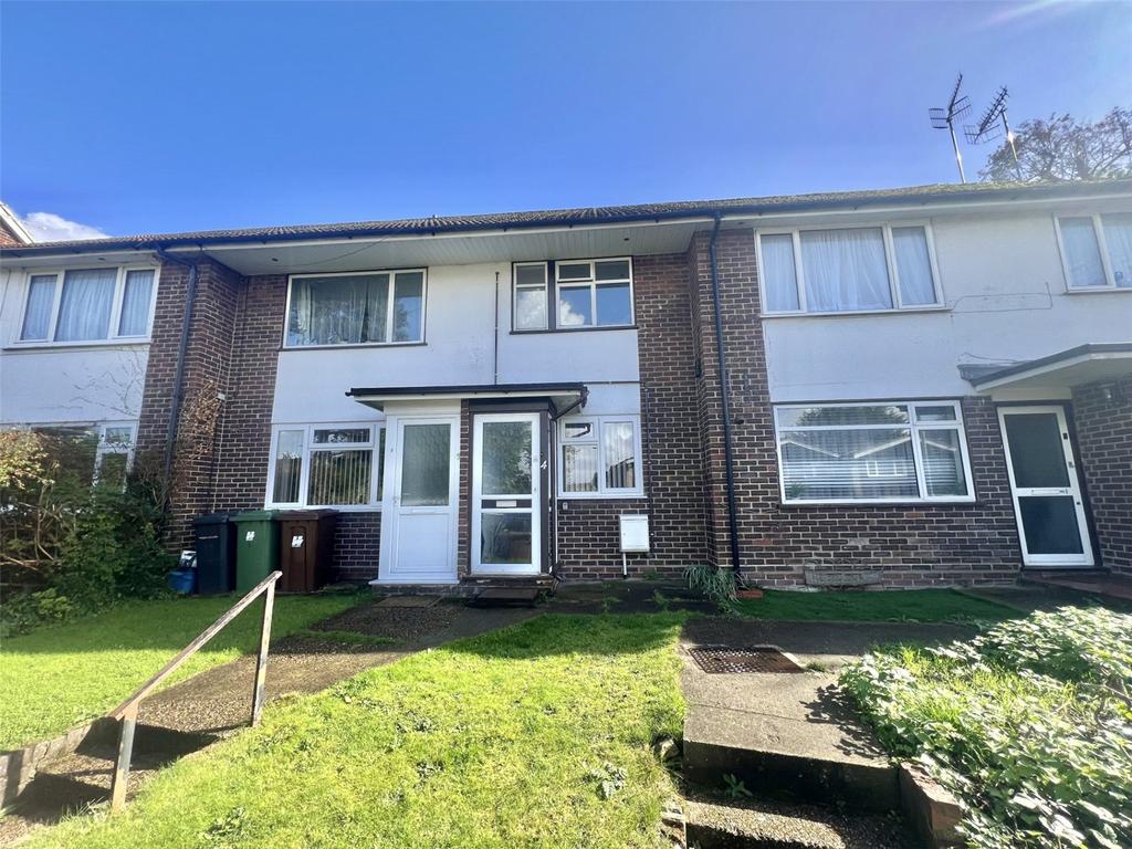 West View Court, Elstree WD6 2 bed flat - £1,700 pcm (£392 pw)