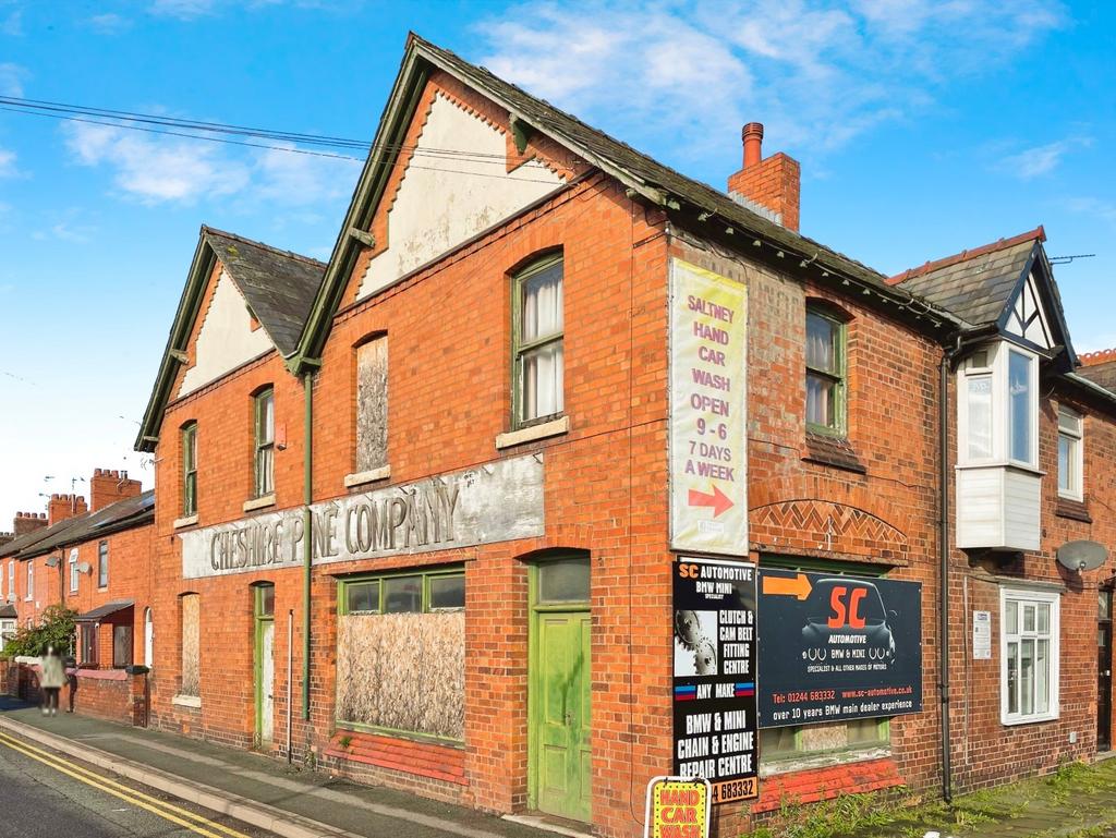 High Street, Saltney, Chester... 3 bed flat for sale - £189,000
