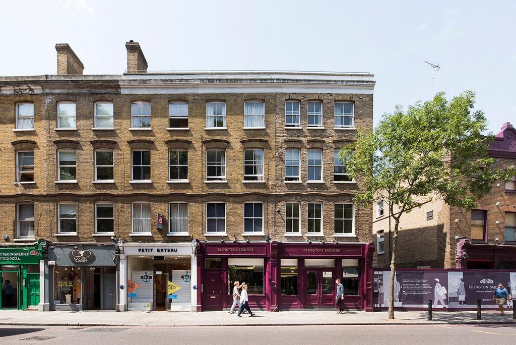 Upper Street, Islington 2 bed apartment - £2,500 pcm (£577 pw)