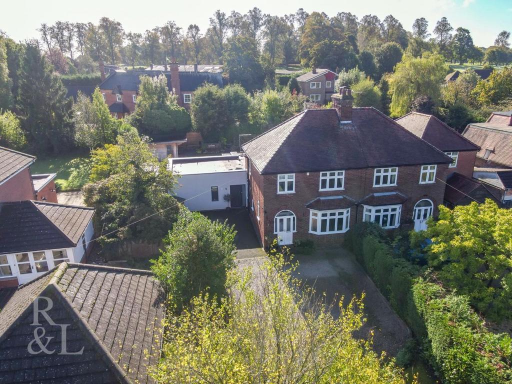 Willesley Road, Ashby-De-La-Zouch 4 bed semi-detached house - £500,000