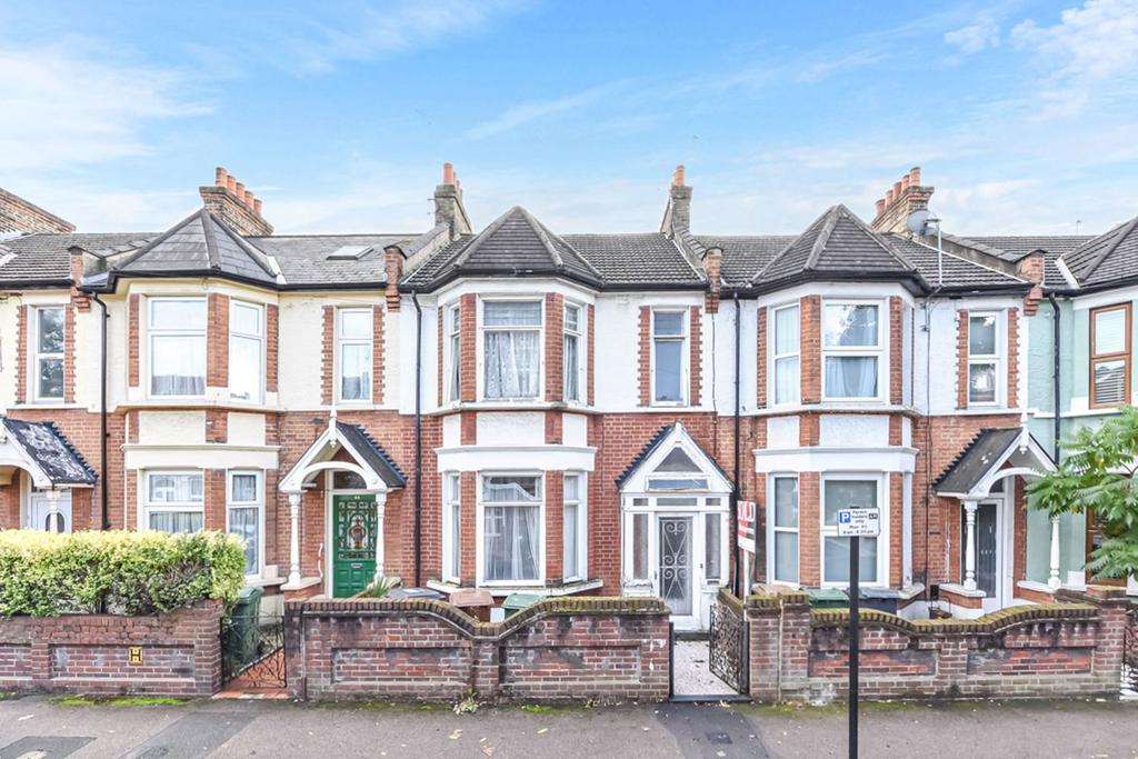 Matlock Road, London E10 3 bed terraced house for sale - £635,000