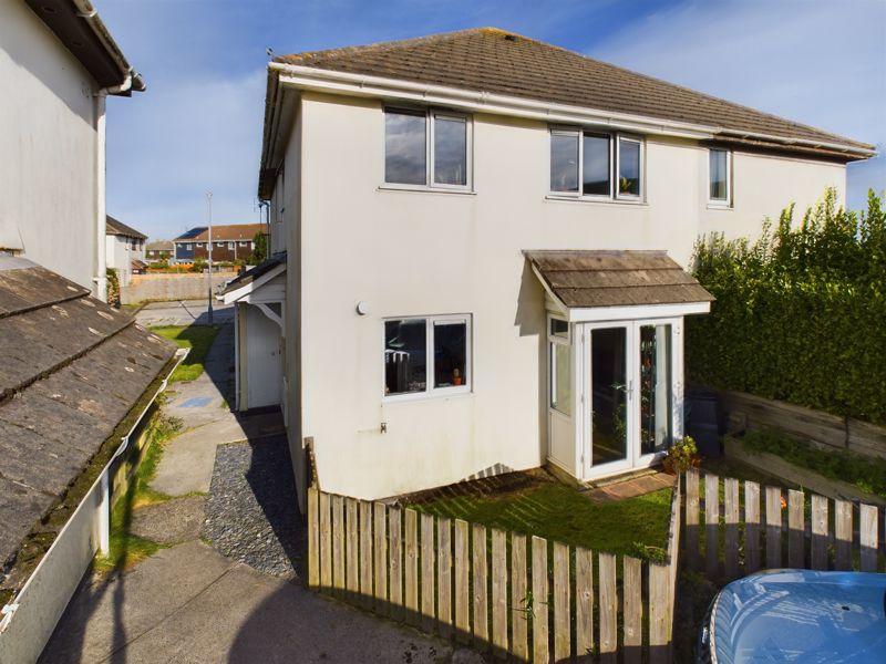 Tolvaddon, Camborne - Well presented... 2 bed house - £160,000