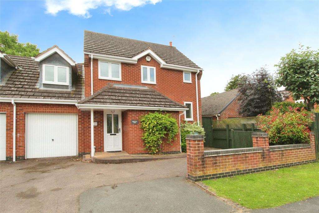 Greenfields Drive, Leicestershire LE67 4 bed semi-detached house - £ ...