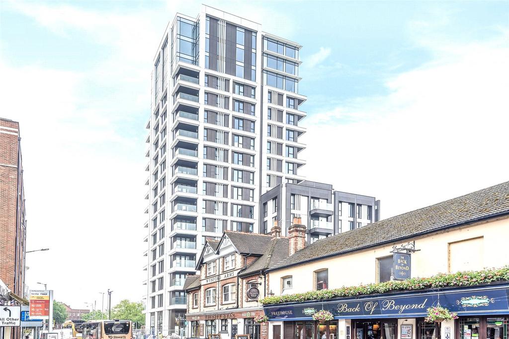 Kings Road, Reading, Berkshire, RG1 2 bed apartment - £2,000 pcm (£462 pw)