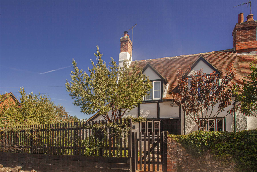 The Little Cottage, Goring on Thames... 2 bed cottage - £1,950 pcm (£ ...