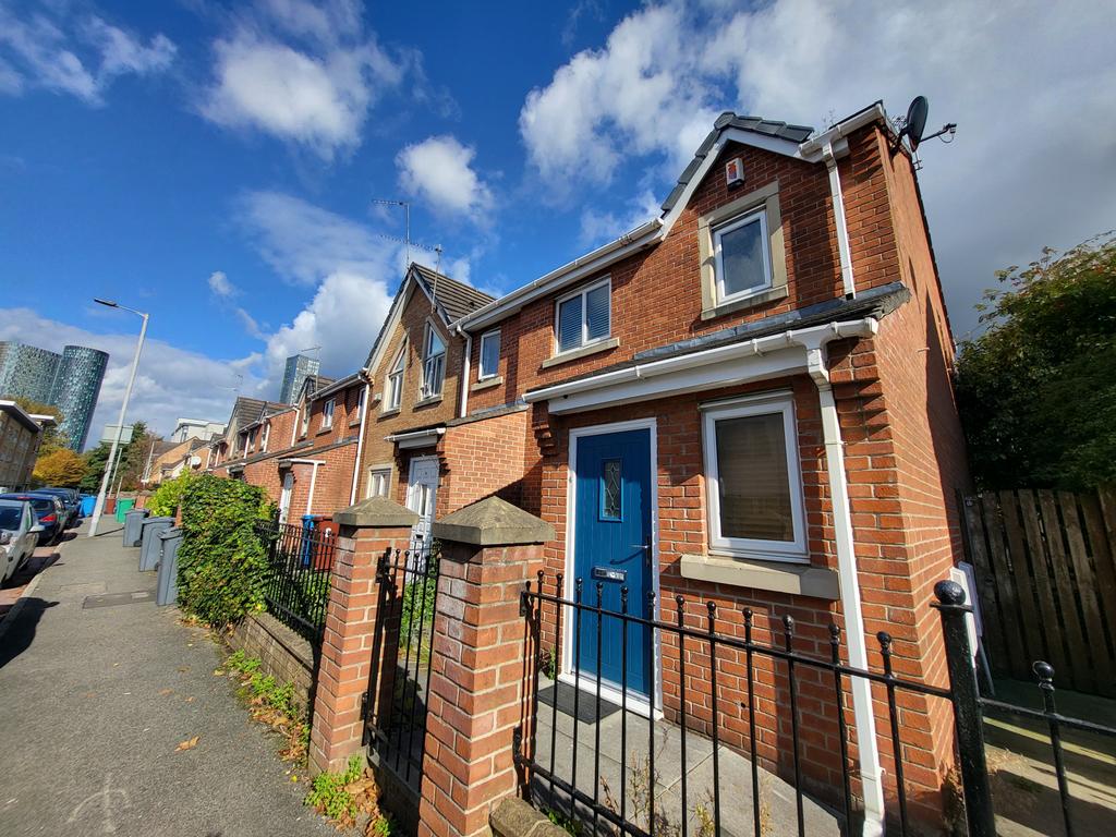 Ellis Street, Hulme, Manchester. M15 5TA 3 bed end of terrace house - £ ...