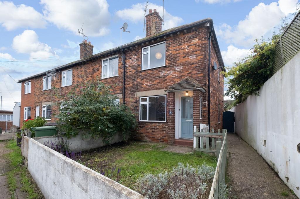 Standard Square, Faversham, ME13 3 bed end of terrace house for sale ...