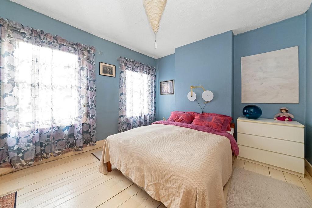 Rommany Road, West Dulwich 2 bed house - £525,000