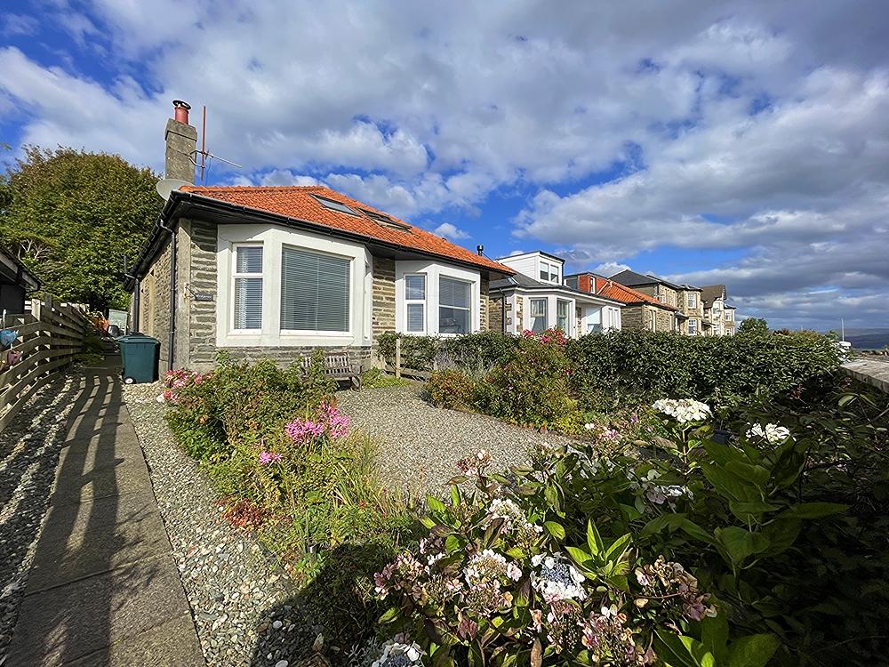191 Alexandra Parade, Kirn, Dunoon, PA23 1 bed bungalow for sale - £145,000