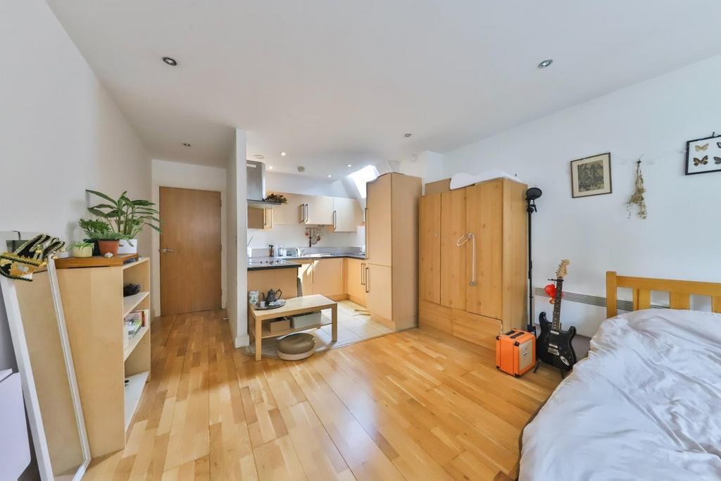 Popes Head Court, Peter Lane, York 1 bed flat - £900 pcm (£208 pw)
